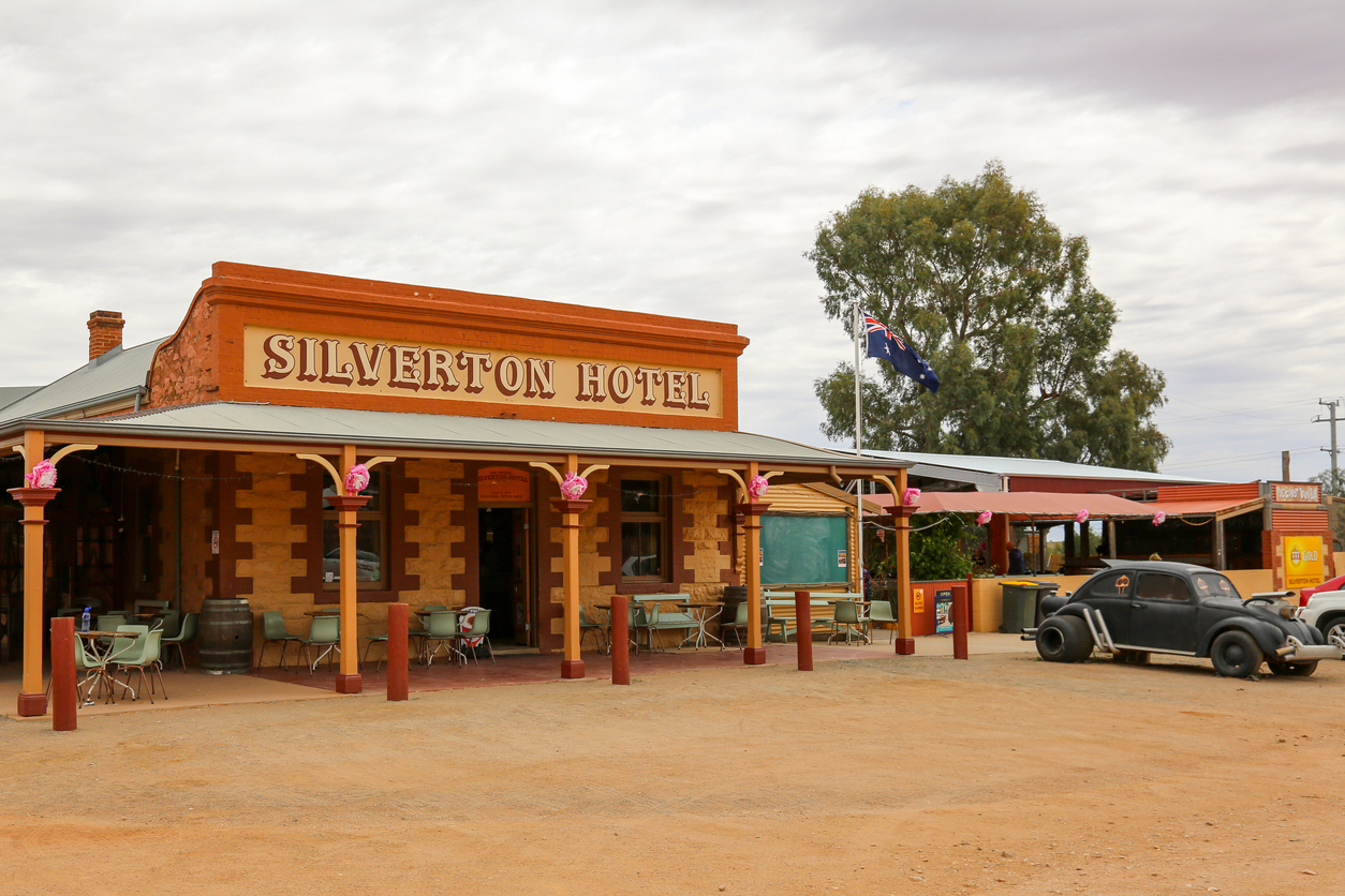 Sensational Silverton: Publican's pitch to make Outback town a tourist ...