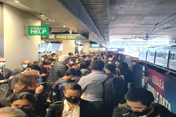 Sydney Metro experiencing heavy delays