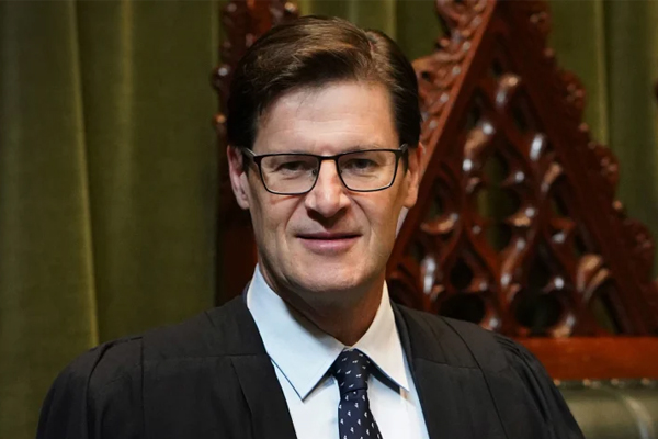 Eighth Coalition MP steps down to 'give someone else a go'