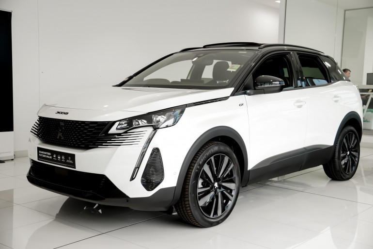 Peugeot's stylish medium sized 3008 GT Sport SUV - The pick of the 3008 ...