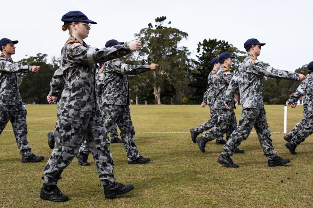 'More people leaving than we're hiring' - Senator reflects on ADF ...
