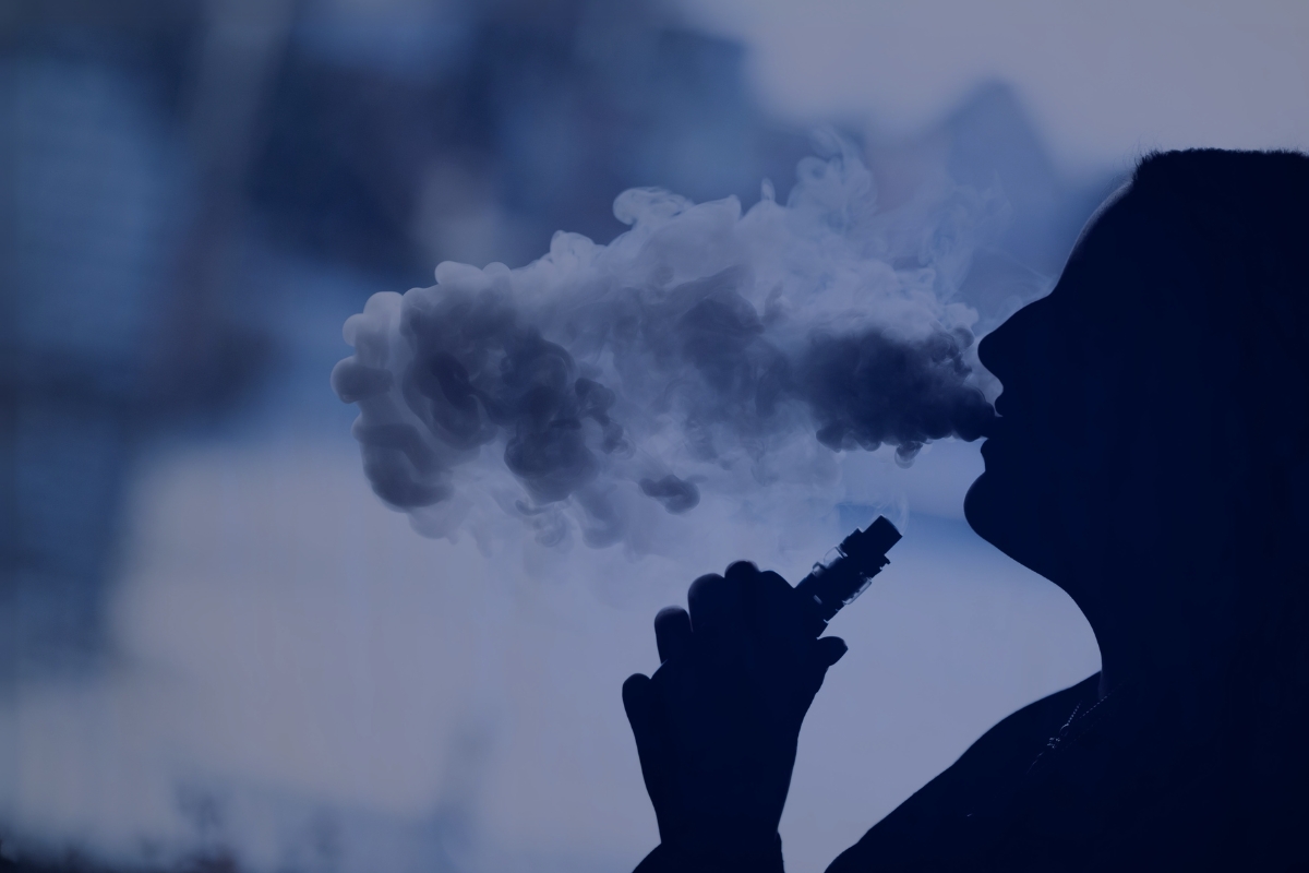 ‘2nd hand vaping’ - Warning about new health danger