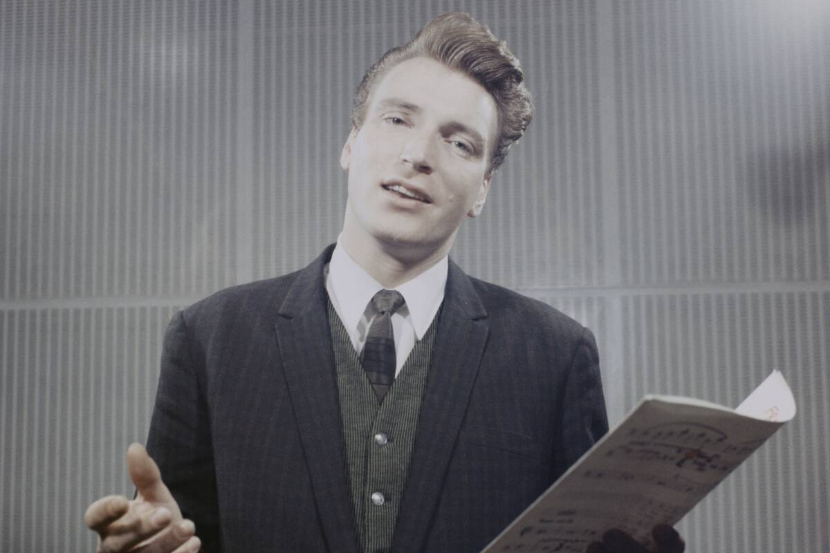 Australian music legend Frank Ifield passed away