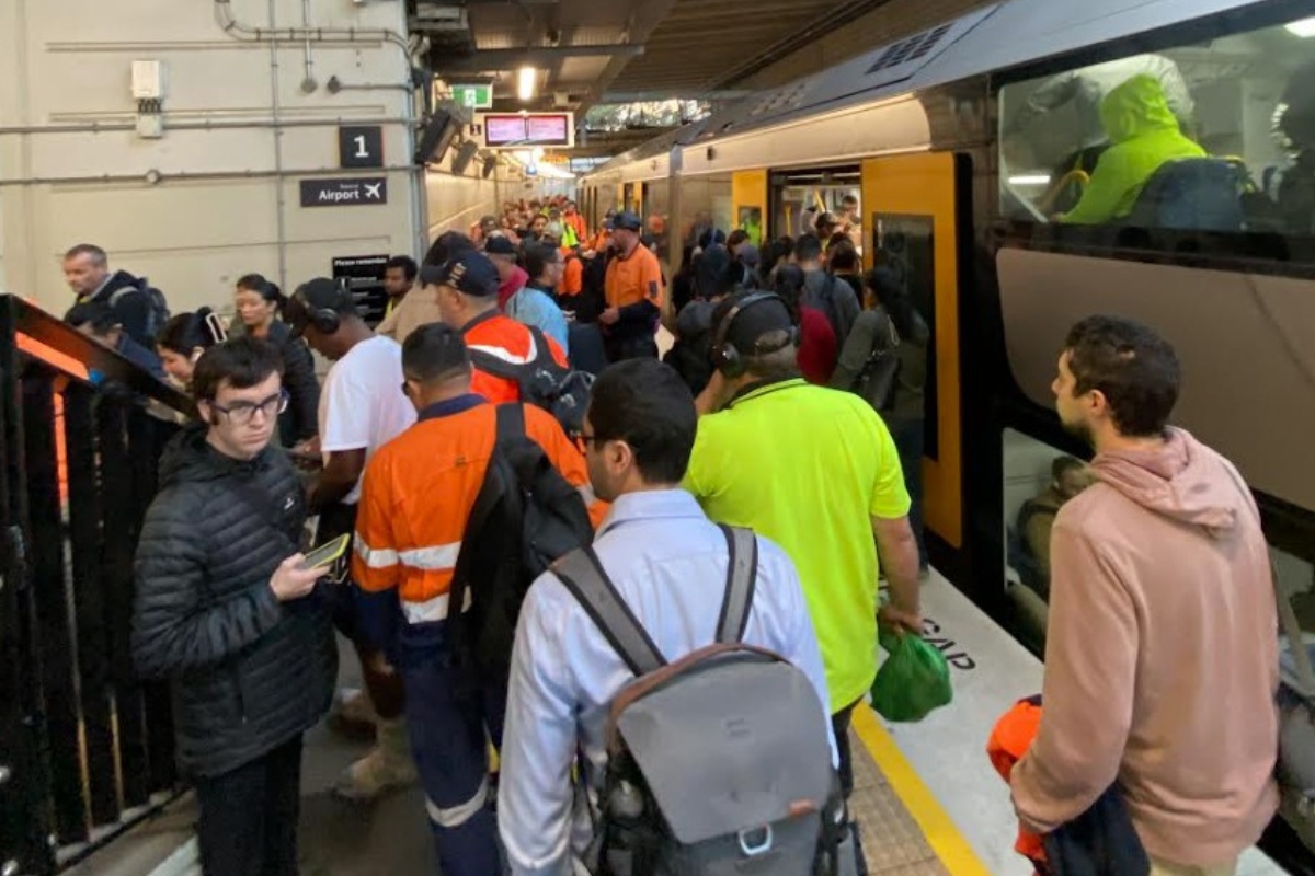 Expect Delays Sydney Train Network In Meltdown After 5 Minute Strike